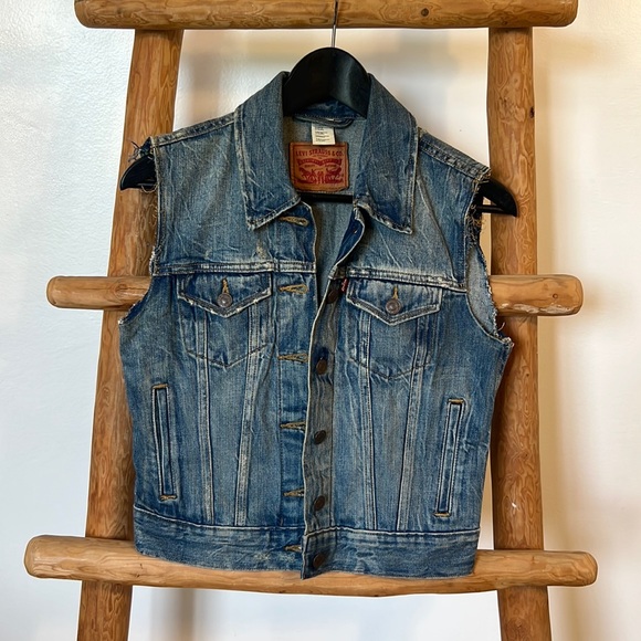 Levi's | Jackets & Coats | Distressed Levi Vest | Poshmark